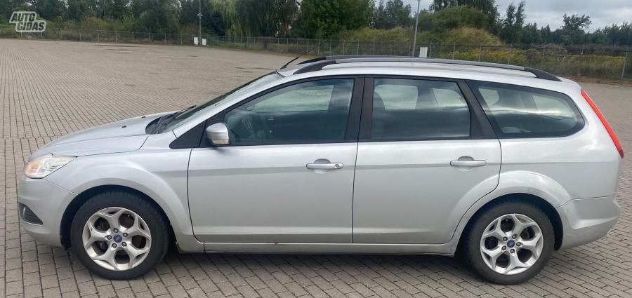 Pelēks Ford Focus 2008 Marijampole, ar dzinēja tilpumu 1.80 L un nobraukumu 213 tūkst. km par 1150 €, foto 9 vietnē AUTOMOTO.COM.LV