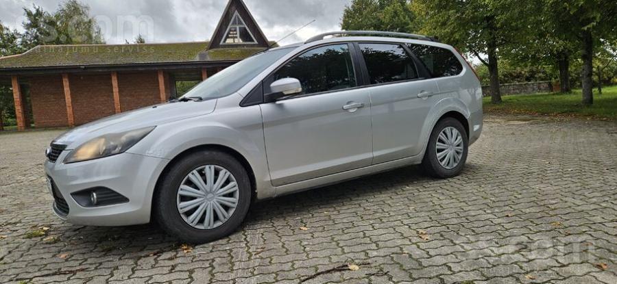 Pelēks Ford Focus 2008 Saldus, ar dzinēja tilpumu 1.60 L un nobraukumu 314 tūkst. km par 1000 €, foto 8 vietnē AUTOMOTO.COM.LV