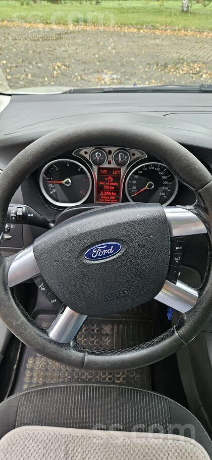 Pelēks Ford Focus 2008 Saldus, ar dzinēja tilpumu 1.60 L un nobraukumu 314 tūkst. km par 1000 €, foto 10 vietnē AUTOMOTO.COM.LV