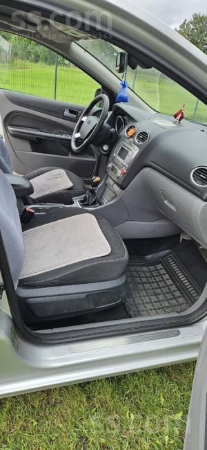 Pelēks Ford Focus 2008 Saldus, ar dzinēja tilpumu 1.60 L un nobraukumu 314 tūkst. km par 1000 €, foto 14 vietnē AUTOMOTO.COM.LV