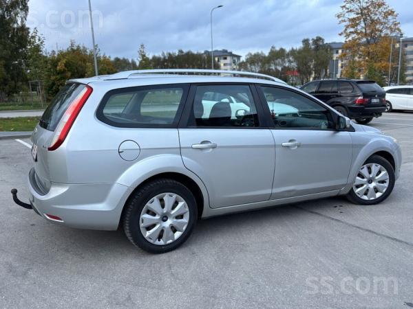 Grey Ford Focus 2008 in Valmiera, with an engine capacity of 2.00 L and mileage of 329 thousand km for 1690 €, photo 8 on AUTOMOTO.COM.LV