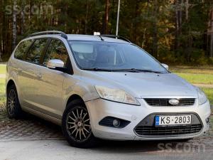 Grey Ford Focus 2008 in Jurmala, with an engine capacity of 1.60 L and mileage of 297 thousand km for 1100 €, photo 3 on AUTOMOTO.COM.LV