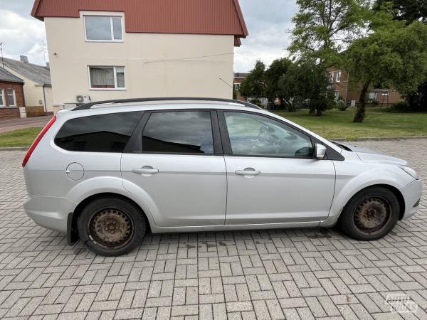 Grey Ford Focus 2009 in Vilnius, with an engine capacity of 2.00 L and mileage of 276 thousand km for 1850 €, photo 7 on AUTOMOTO.COM.LV