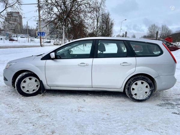 Grey Ford Focus 2009 in Vilnius, with an engine capacity of 1.60 L and mileage of 207 thousand km for 1650 €, photo 3 on AUTOMOTO.COM.LV