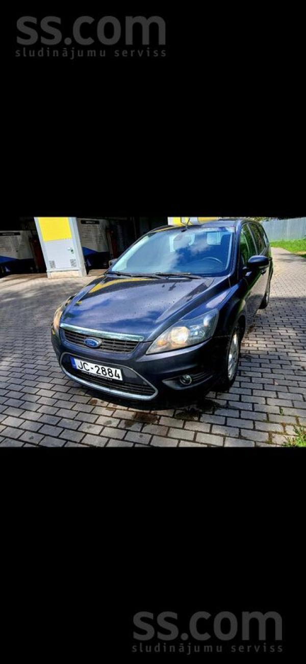 Pelēks Ford Focus 2009 Rīga, ar dzinēja tilpumu 2.00 L un nobraukumu 299 tūkst. km par 1790 €, foto 1 vietnē AUTOMOTO.COM.LV