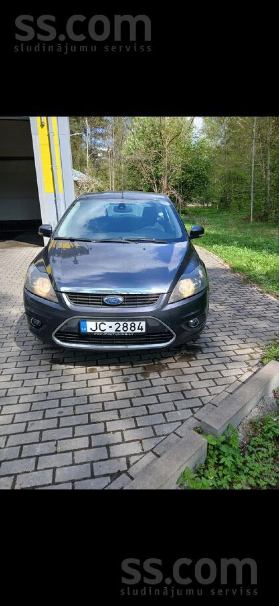 Grey Ford Focus 2009 in Riga, with an engine capacity of 2.00 L and mileage of 299 thousand km for 1790 €, photo 3 on AUTOMOTO.COM.LV