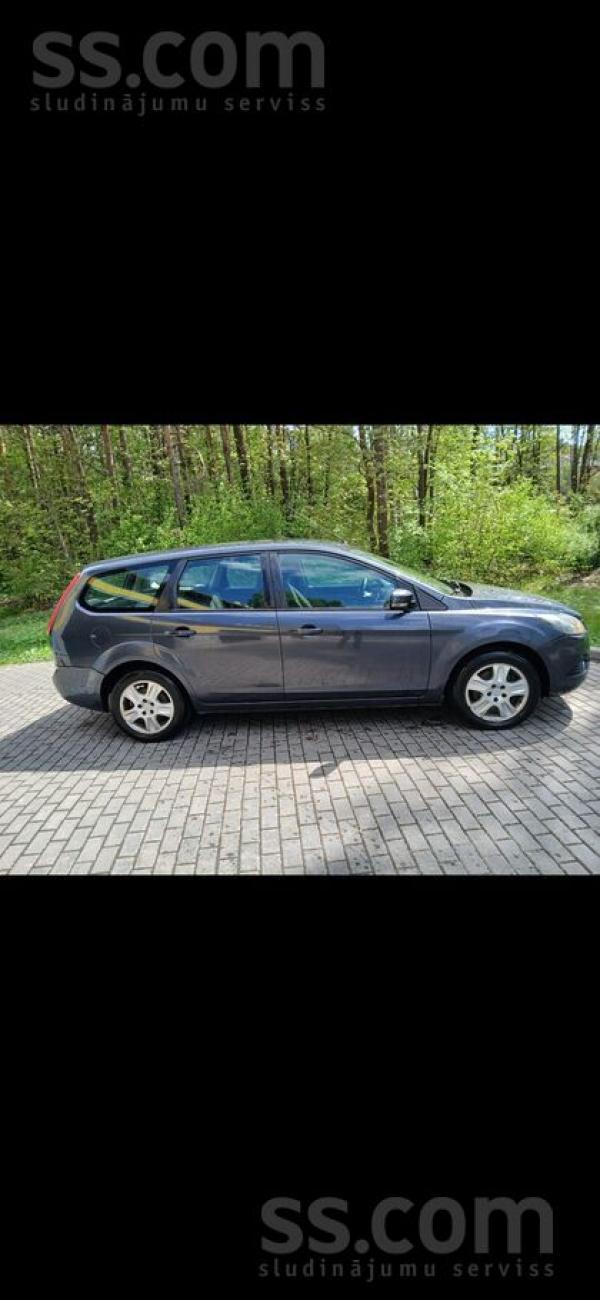 Pelēks Ford Focus 2009 Rīga, ar dzinēja tilpumu 2.00 L un nobraukumu 299 tūkst. km par 1790 €, foto 3 vietnē AUTOMOTO.COM.LV