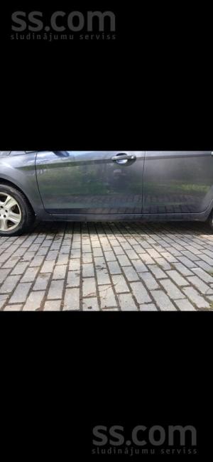 Grey Ford Focus 2009 in Riga, with an engine capacity of 2.00 L and mileage of 299 thousand km for 1790 €, photo 14 on AUTOMOTO.COM.LV