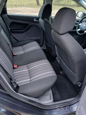 Pelēks Ford Focus 2009 Rīga, ar dzinēja tilpumu 2.00 L un nobraukumu 253 tūkst. km par 2450 €, foto 8 vietnē AUTOMOTO.COM.LV