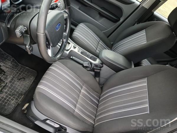 Pelēks Ford Focus 2009 Rīga, ar dzinēja tilpumu 2.00 L un nobraukumu 253 tūkst. km par 2450 €, foto 8 vietnē AUTOMOTO.COM.LV