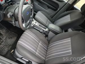 Pelēks Ford Focus 2009 Rīga, ar dzinēja tilpumu 2.00 L un nobraukumu 253 tūkst. km par 2450 €, foto 9 vietnē AUTOMOTO.COM.LV