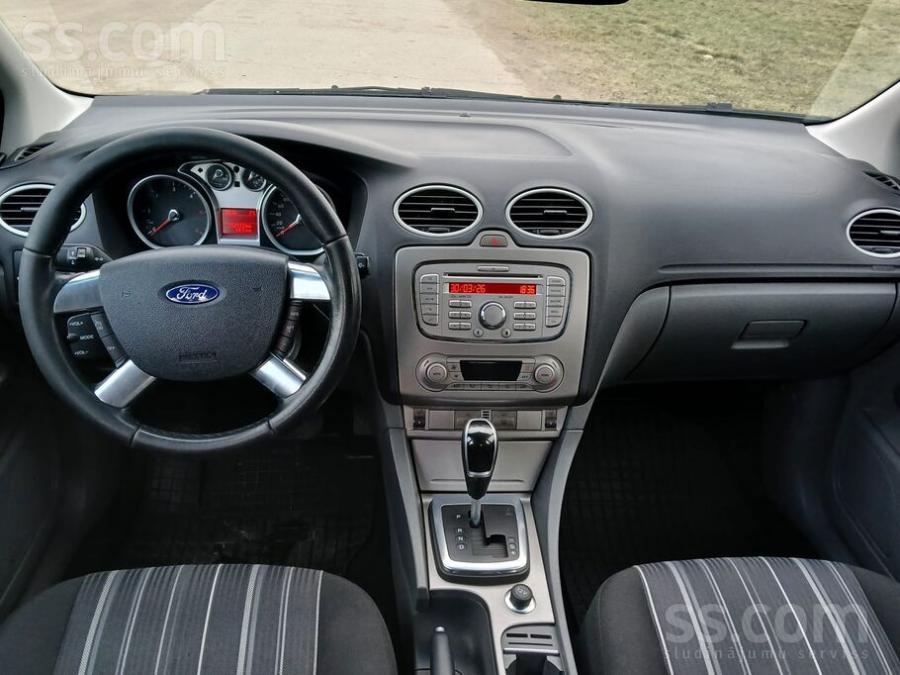 Pelēks Ford Focus 2009 Rīga, ar dzinēja tilpumu 2.00 L un nobraukumu 253 tūkst. km par 2450 €, foto 11 vietnē AUTOMOTO.COM.LV