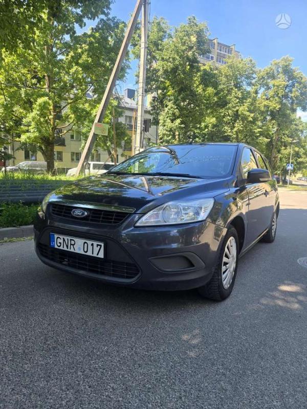 Pelēks Ford Focus 2009 Viļņa, ar dzinēja tilpumu 1.56 L un nobraukumu 309 tūkst. km par 1750 €, foto 2 vietnē AUTOMOTO.COM.LV