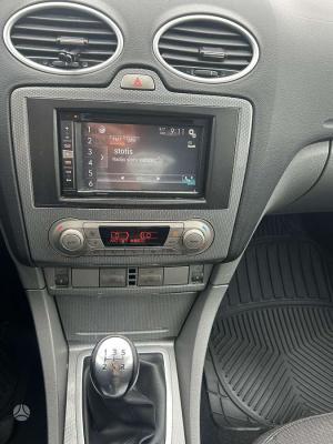 Pelēks Ford Focus 2009 Marijampole, ar dzinēja tilpumu 1.60 L un nobraukumu 246 tūkst. km par 1899 €, foto 32 vietnē AUTOMOTO.COM.LV