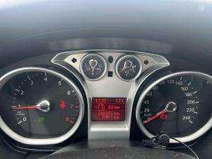 Pelēks Ford Focus 2009 Marijampole, ar dzinēja tilpumu 1.60 L un nobraukumu 246 tūkst. km par 1899 €, foto 33 vietnē AUTOMOTO.COM.LV