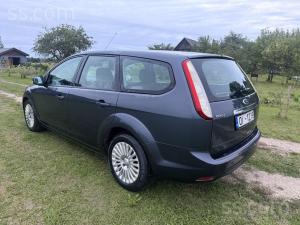 Pelēks Ford Focus 2009 Rēzekne, ar dzinēja tilpumu 1.60 L un nobraukumu 223 tūkst. km par 1300 €, foto 5 vietnē AUTOMOTO.COM.LV