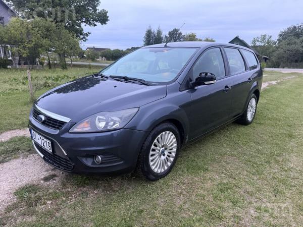 Ford Focus 2009 Rēzekne vietnē Pelēks Ford Focus 2009 Rēzekne, ar dzinēja tilpumu 1.60 L un nobraukumu 223 tūkst. km par 1100 €, foto 1 vietnē AUTOMOTO.COM.LV