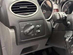 Grey Ford Focus 2009 in Vilnius, with an engine capacity of 2.00 L and mileage of 268 thousand km for 1850 €, photo 30 on AUTOMOTO.COM.LV