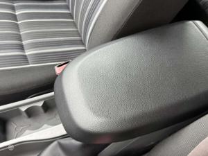 Grey Ford Focus 2009 in Vilnius, with an engine capacity of 2.00 L and mileage of 268 thousand km for 1850 €, photo 42 on AUTOMOTO.COM.LV
