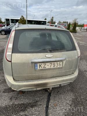 Grey Ford Focus 2009 in Daugavpils, with an engine capacity of 1.60 L and mileage of 0 thousand km for 1200 €, photo 4 on AUTOMOTO.COM.LV