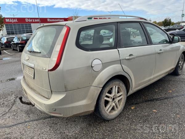 Grey Ford Focus 2009 in Daugavpils, with an engine capacity of 1.60 L and mileage of 0 thousand km for 1200 €, photo 5 on AUTOMOTO.COM.LV