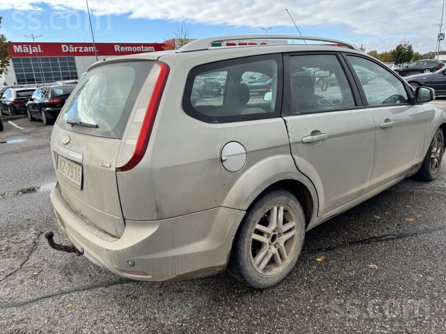 Grey Ford Focus 2009 in Daugavpils, with an engine capacity of 1.60 L and mileage of 0 thousand km for 1200 €, photo 5 on AUTOMOTO.COM.LV