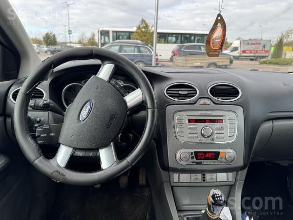 Grey Ford Focus 2009 in Daugavpils, with an engine capacity of 1.60 L and mileage of 0 thousand km for 1200 €, photo 7 on AUTOMOTO.COM.LV