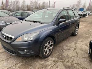 Pelēks Ford Focus 2010 Panevēža, ar dzinēja tilpumu 1.60 L un nobraukumu 324 tūkst. km par 1950 €, foto 2 vietnē AUTOMOTO.COM.LV