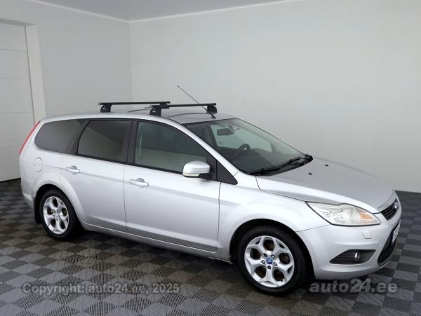 Pelēks Ford Focus 2010 Tallina, ar dzinēja tilpumu 1.60 L un nobraukumu 232 tūkst. km par 1599 €, foto 1 vietnē AUTOMOTO.COM.LV