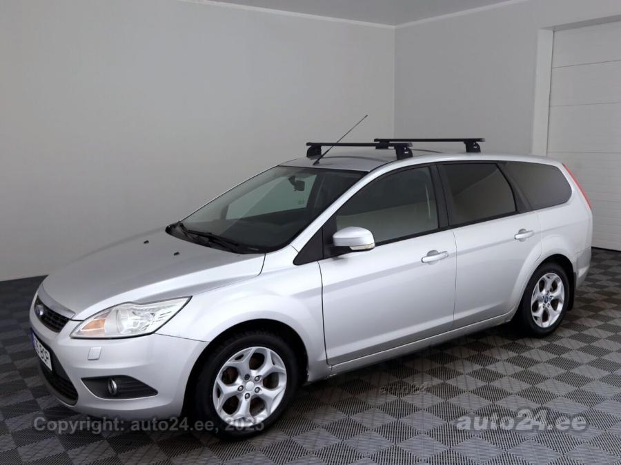 Pelēks Ford Focus 2010 Tallina, ar dzinēja tilpumu 1.60 L un nobraukumu 232 tūkst. km par 1599 €, foto 2 vietnē AUTOMOTO.COM.LV