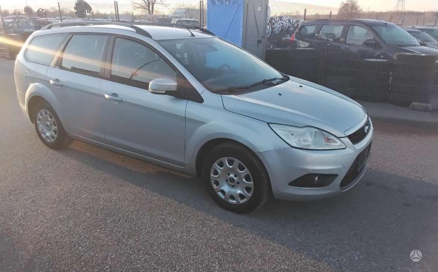 Grey Ford Focus 2010 in Marijampole, with an engine capacity of 1.56 L and mileage of 285 thousand km for 2150 €, photo 8 on AUTOMOTO.COM.LV