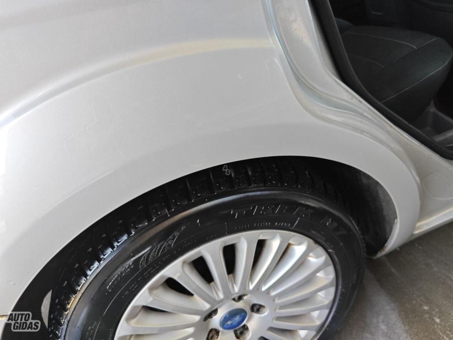 Pelēks Ford Focus 2010 Kauņa, ar dzinēja tilpumu 1.80 L un nobraukumu 186 tūkst. km par 3200 €, foto 8 vietnē AUTOMOTO.COM.LV