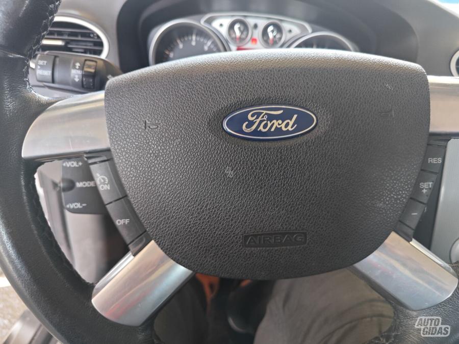 Pelēks Ford Focus 2010 Kauņa, ar dzinēja tilpumu 1.80 L un nobraukumu 186 tūkst. km par 3200 €, foto 10 vietnē AUTOMOTO.COM.LV