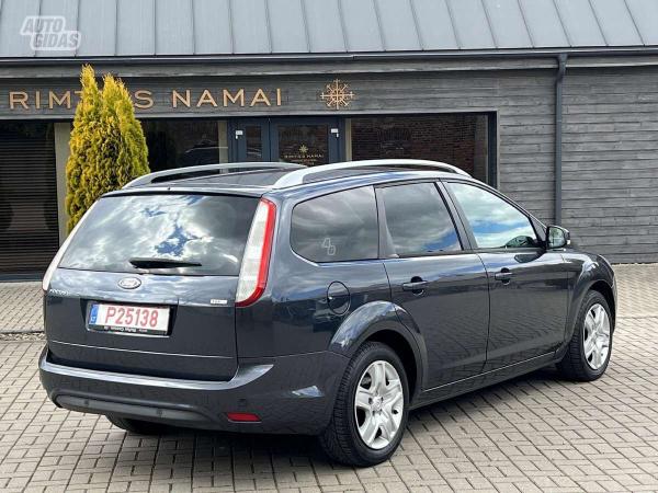 Grey Ford Focus 2010 in Kedainiai, with an engine capacity of 2.00 L and mileage of 180 thousand km for 2999 €, photo 4 on AUTOMOTO.COM.LV