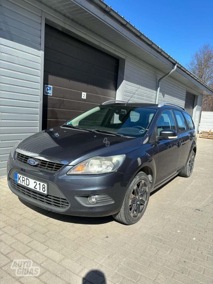 Grey Ford Focus 2010 in Klaipeda, with an engine capacity of 1.60 L and mileage of 302 thousand km for 1399 €, photo 1 on AUTOMOTO.COM.LV