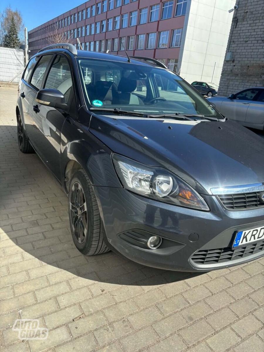 Grey Ford Focus 2010 in Klaipeda, with an engine capacity of 1.60 L and mileage of 302 thousand km for 1399 €, photo 3 on AUTOMOTO.COM.LV