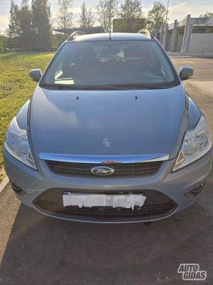 Pelēks Ford Focus 2010 Naujoji Akmenė, ar dzinēja tilpumu 1.60 L un nobraukumu 273 tūkst. km par 2000 €, foto 4 vietnē AUTOMOTO.COM.LV