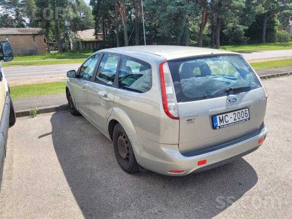 Grey Ford Focus 2010 in Jekabpils, with an engine capacity of 1.60 L and mileage of 285 thousand km for 750 €, photo 1 on AUTOMOTO.COM.LV
