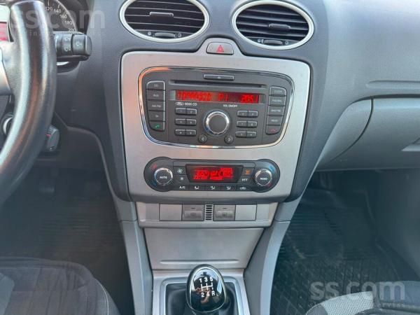 Grey Ford Focus 2010 in Tukums, with an engine capacity of 1.60 L and mileage of 275 thousand km for 2800 €, photo 7 on AUTOMOTO.COM.LV