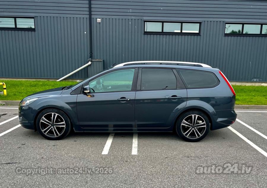 Pelēks Ford Focus 2010 Pērnava, ar dzinēja tilpumu 1.60 L un nobraukumu 245 tūkst. km par 2999 €, foto 6 vietnē AUTOMOTO.COM.LV