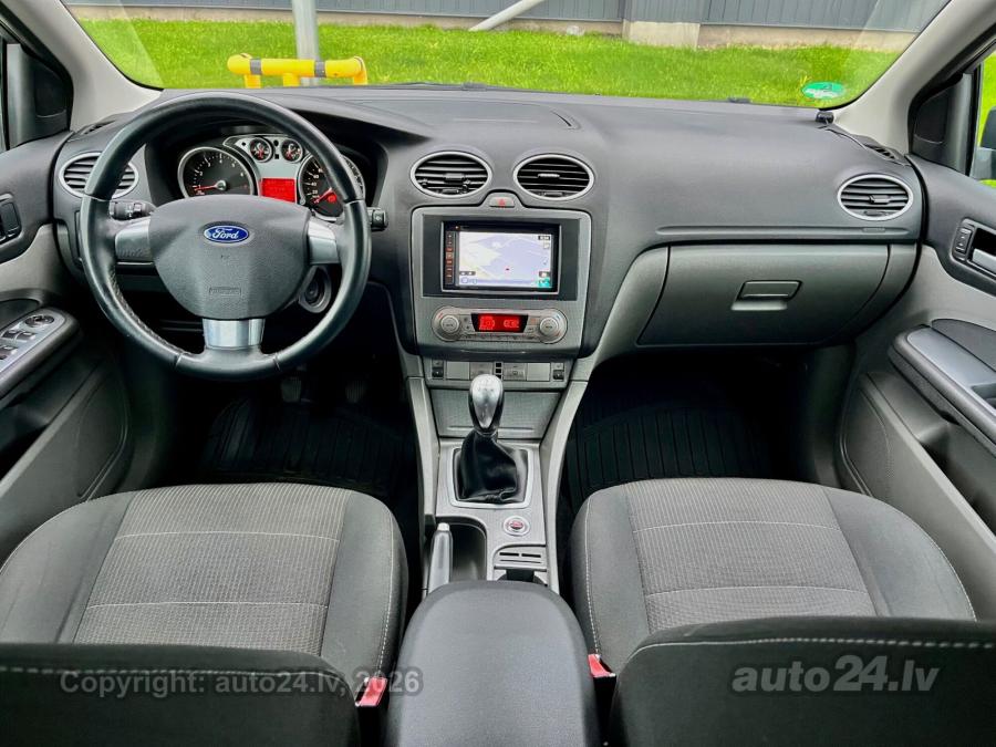 Pelēks Ford Focus 2010 Pērnava, ar dzinēja tilpumu 1.60 L un nobraukumu 245 tūkst. km par 2999 €, foto 15 vietnē AUTOMOTO.COM.LV