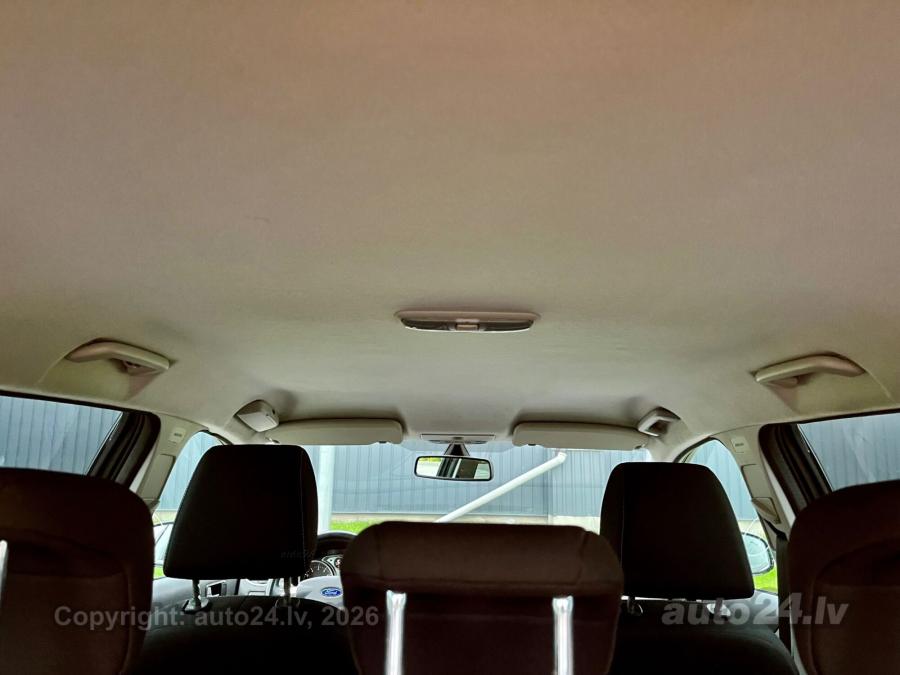 Pelēks Ford Focus 2010 Pērnava, ar dzinēja tilpumu 1.60 L un nobraukumu 245 tūkst. km par 2999 €, foto 17 vietnē AUTOMOTO.COM.LV