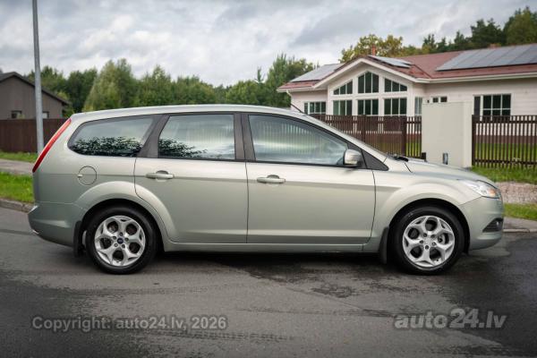 Grey Ford Focus 2010 in Tallinn, with an engine capacity of 1.60 L and mileage of 200 thousand km for 1800 €, photo 3 on AUTOMOTO.COM.LV