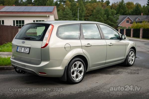 Grey Ford Focus 2010 in Tallinn, with an engine capacity of 1.60 L and mileage of 200 thousand km for 1800 €, photo 4 on AUTOMOTO.COM.LV