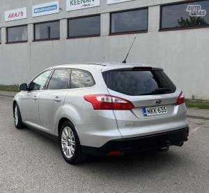 Pelēks Ford Focus 2011 Jurbarkas, ar dzinēja tilpumu 2.00 L un nobraukumu 330 tūkst. km par 2900 €, foto 3 vietnē AUTOMOTO.COM.LV