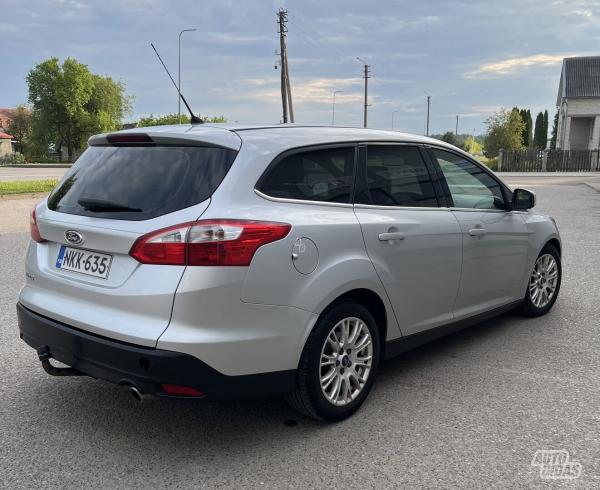 Pelēks Ford Focus 2011 Jurbarkas, ar dzinēja tilpumu 2.00 L un nobraukumu 330 tūkst. km par 2900 €, foto 4 vietnē AUTOMOTO.COM.LV