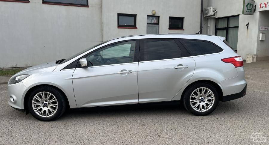 Pelēks Ford Focus 2011 Jurbarkas, ar dzinēja tilpumu 2.00 L un nobraukumu 330 tūkst. km par 2900 €, foto 9 vietnē AUTOMOTO.COM.LV