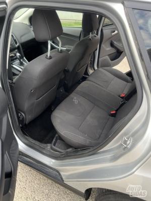 Pelēks Ford Focus 2011 Jurbarkas, ar dzinēja tilpumu 2.00 L un nobraukumu 330 tūkst. km par 2900 €, foto 12 vietnē AUTOMOTO.COM.LV