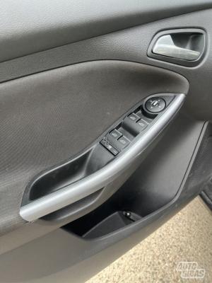 Pelēks Ford Focus 2011 Jurbarkas, ar dzinēja tilpumu 2.00 L un nobraukumu 330 tūkst. km par 2900 €, foto 16 vietnē AUTOMOTO.COM.LV