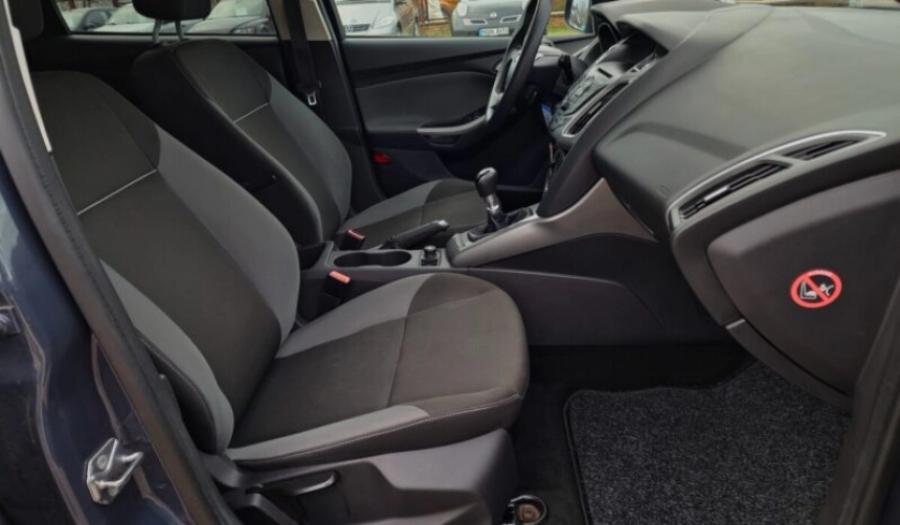Pelēks Ford Focus 2011 Rīga, ar dzinēja tilpumu 1.60 L un nobraukumu 244 tūkst. km par 4700 €, foto 12 vietnē AUTOMOTO.COM.LV
